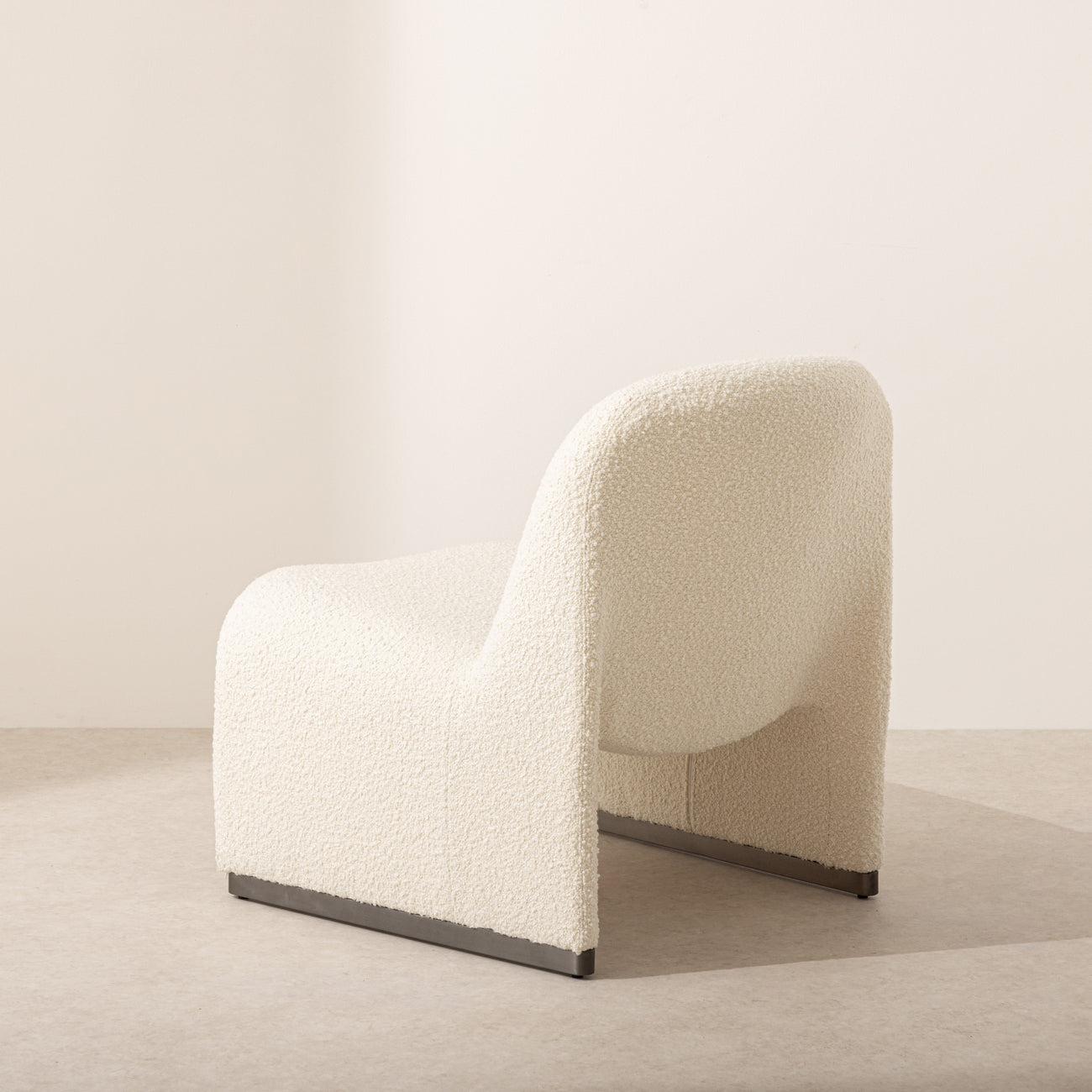 Chairs – Six The Residence.
